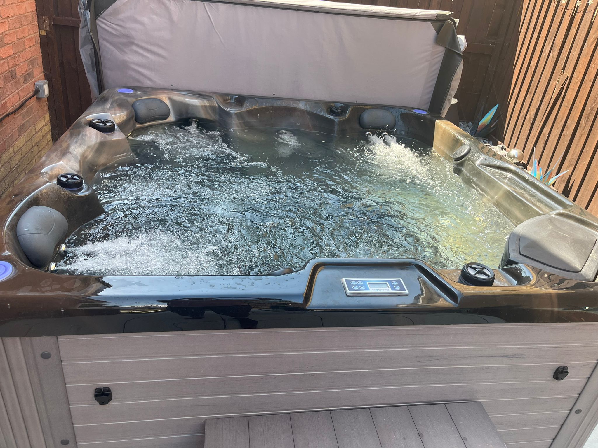 The Galaxy Pro Hot Tub - BlueFish Hot Tubs