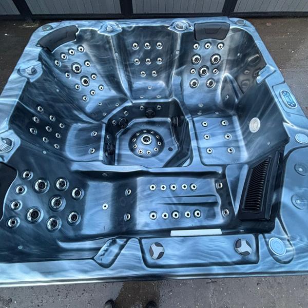The Ocean Dream Hot Tub - BlueFish Hot Tubs