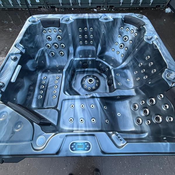 The Ocean Dream Hot Tub - BlueFish Hot Tubs